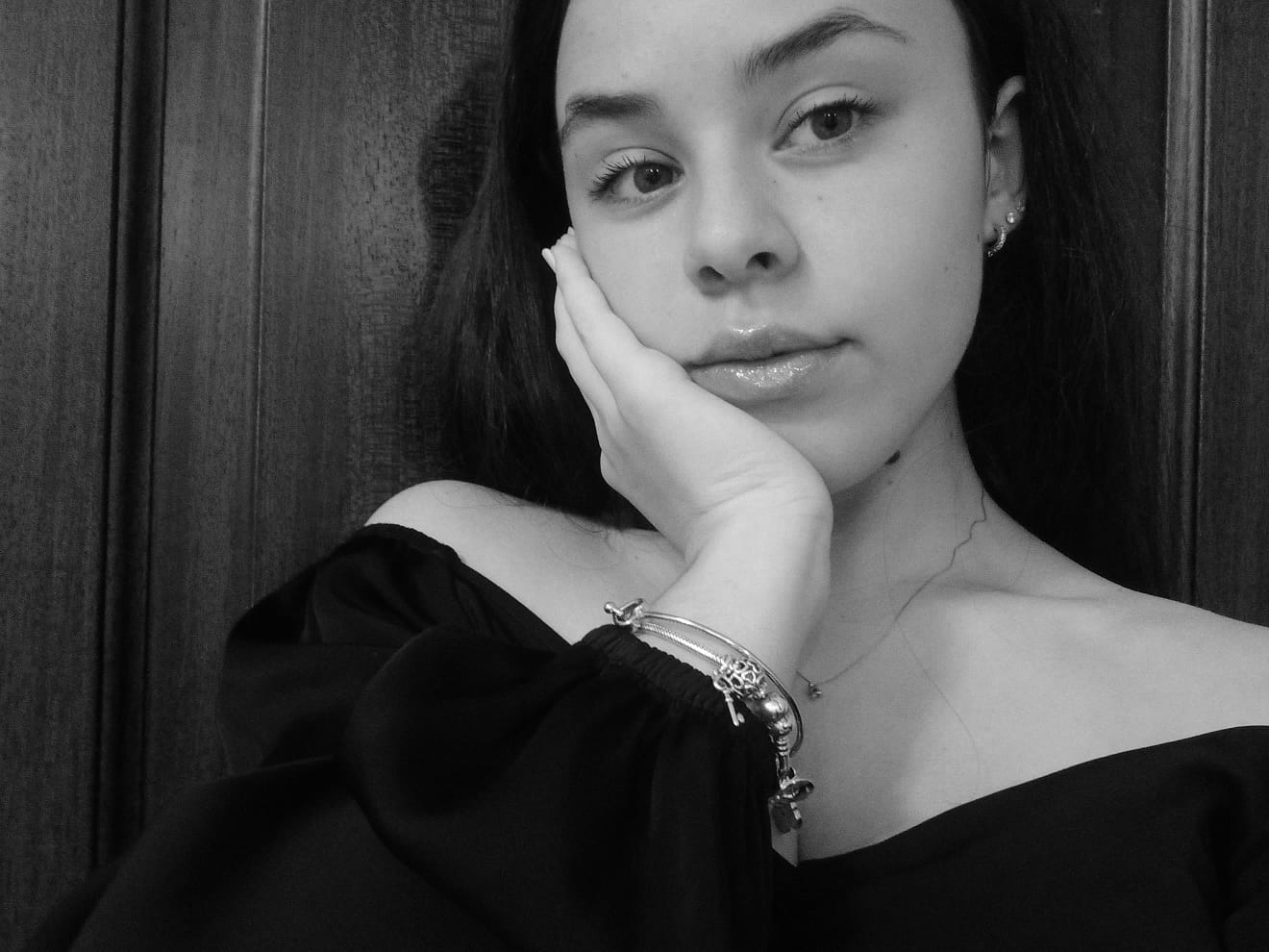 Francesca Piccirilli diventa maggiorenne, tantissimi auguri - L'Eco