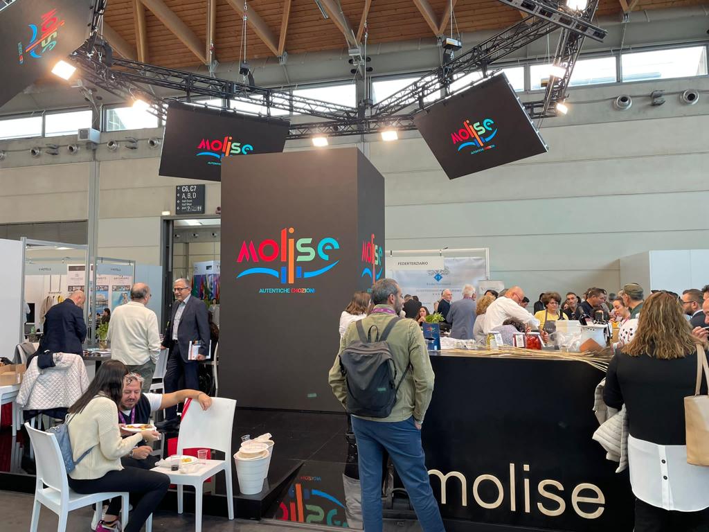 Fiera di Rimini, Primiani (M5S): Fiera di Rimini, Primiani (M5S):