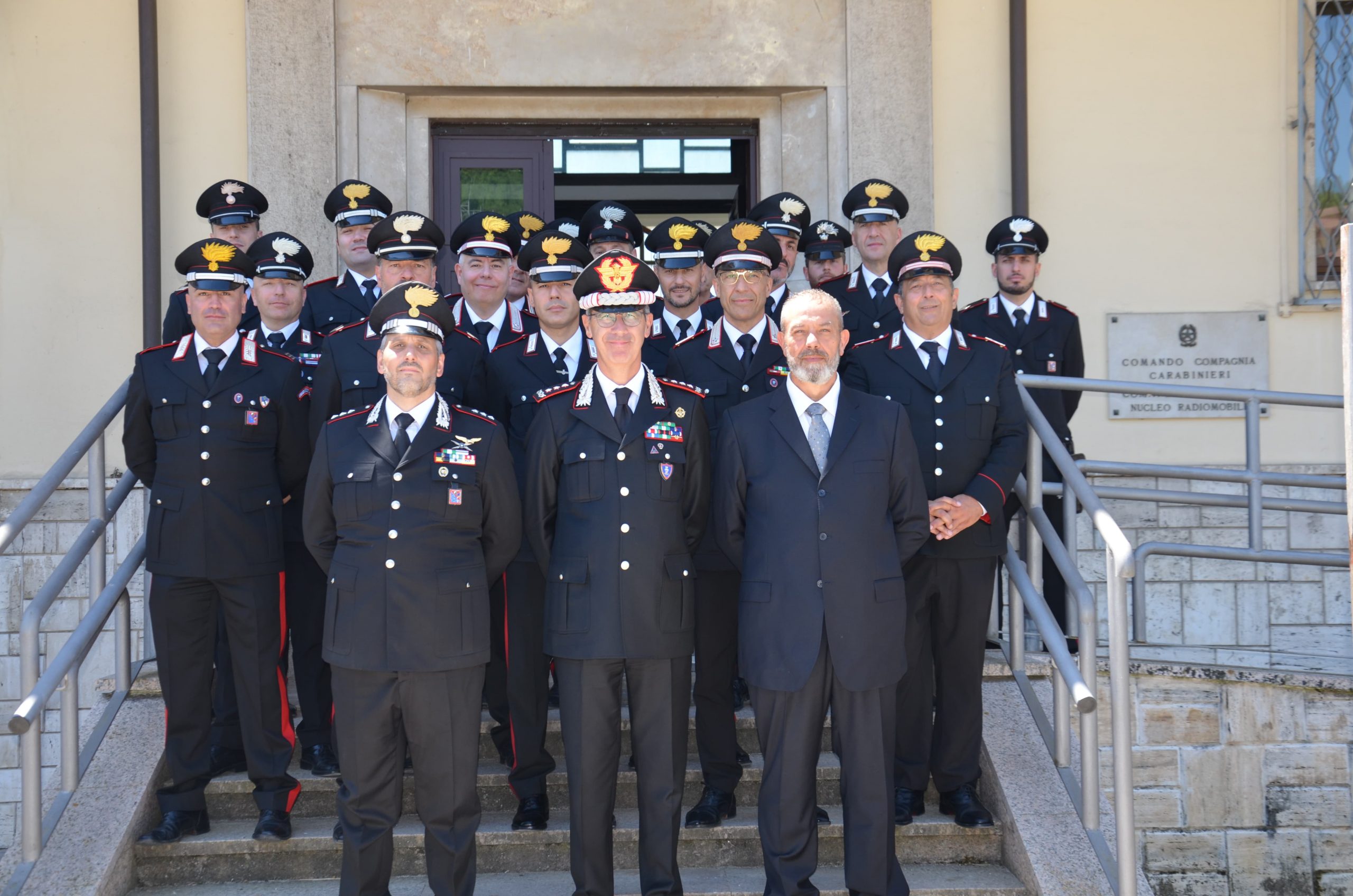 Carabinieri: il vice comandante generale dell’Arma Minicucci in visita ...